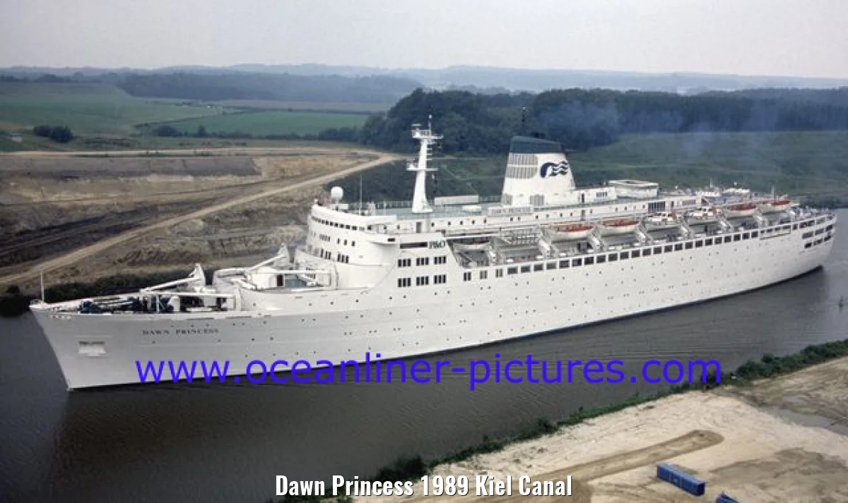 Dawn Princess - Oceanliner Pictures by Oliver Asmussen